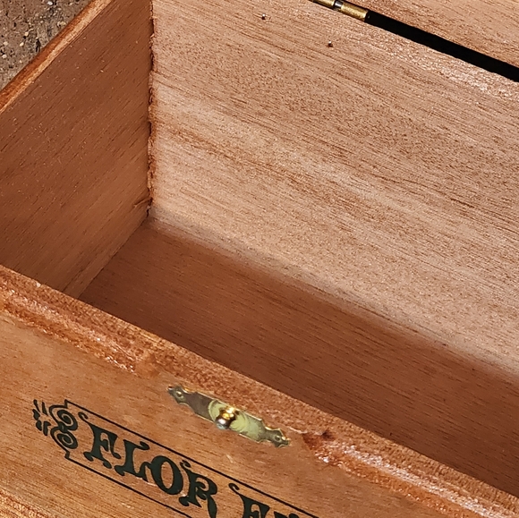 Other | 198s Cigar Box | Poshmark